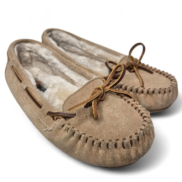 Minnetonka | Shoes | Minnetonka Cally Tan Suede Slipper Womens Plush ...